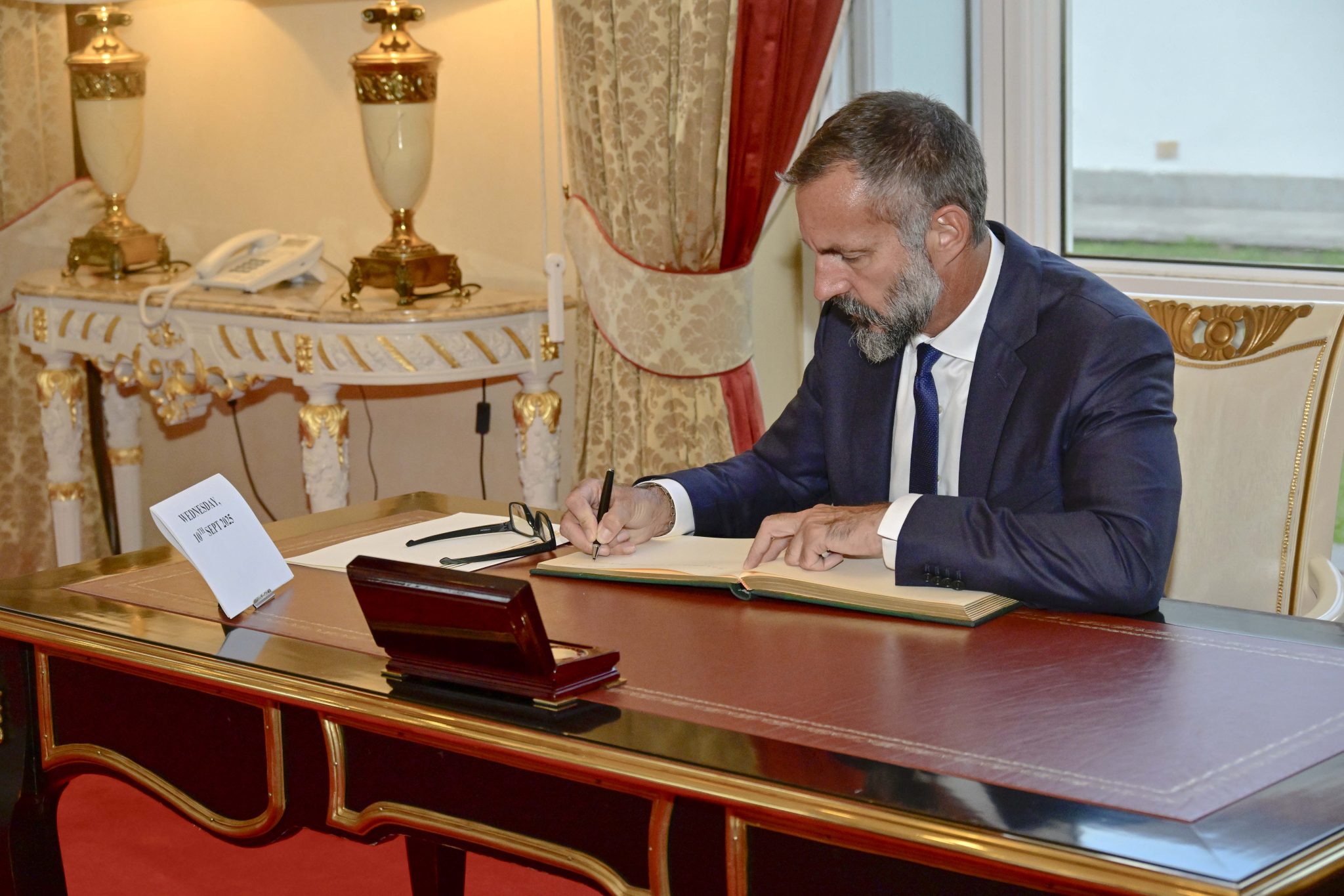 His Highness Aga Khan V Arrives In Uganda For Official Visit - State House Uganda